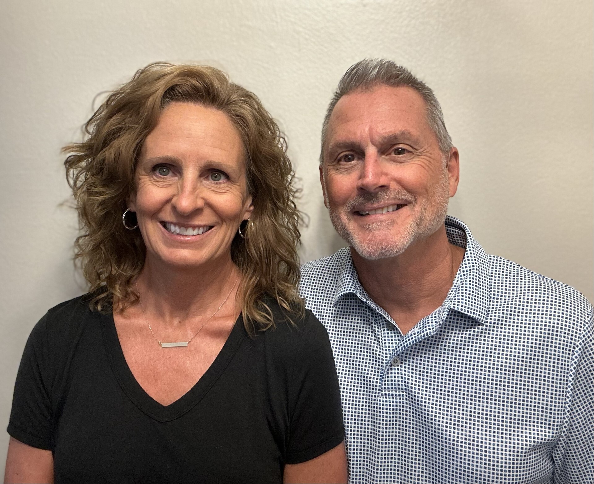 Dan & Lisa Hardesty | Sunrise Tours