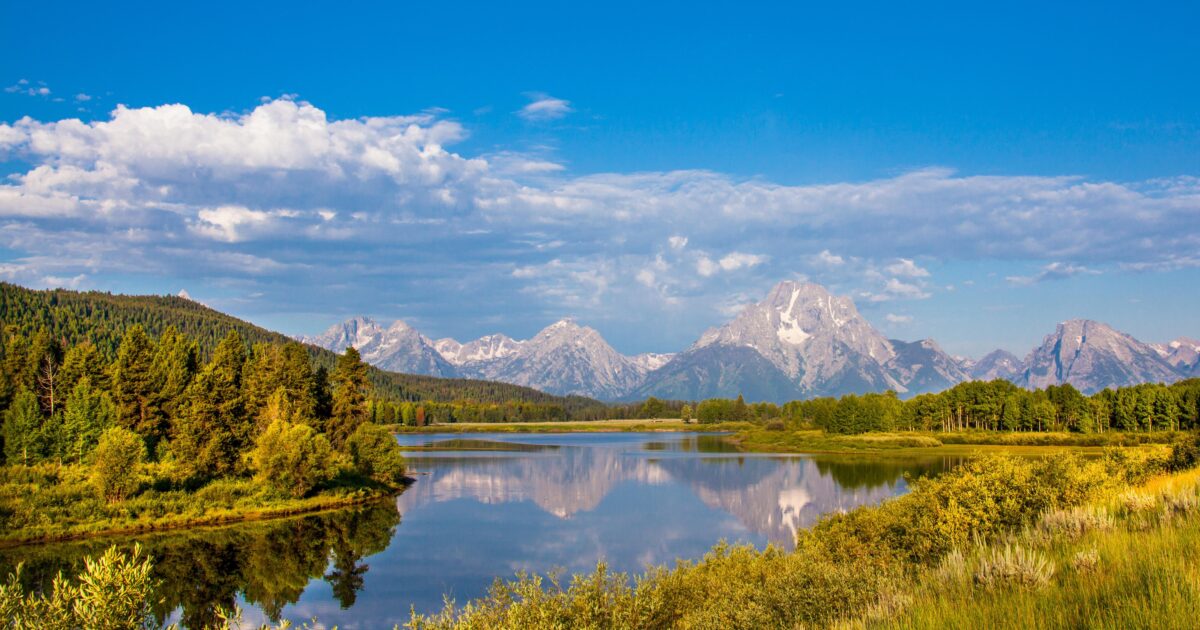 Yellowstone & Grand Teton National Parks | Sunrise Tours